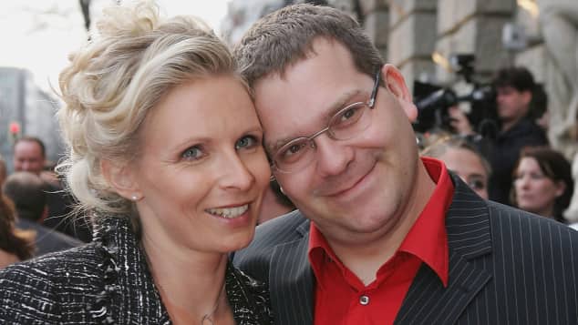 Eltons Frau und Kinder: Yvonne Duszat ist seine Partnerin