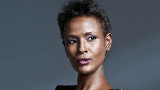 „Wüstenblume“: So sieht Waris Dirie heute aus