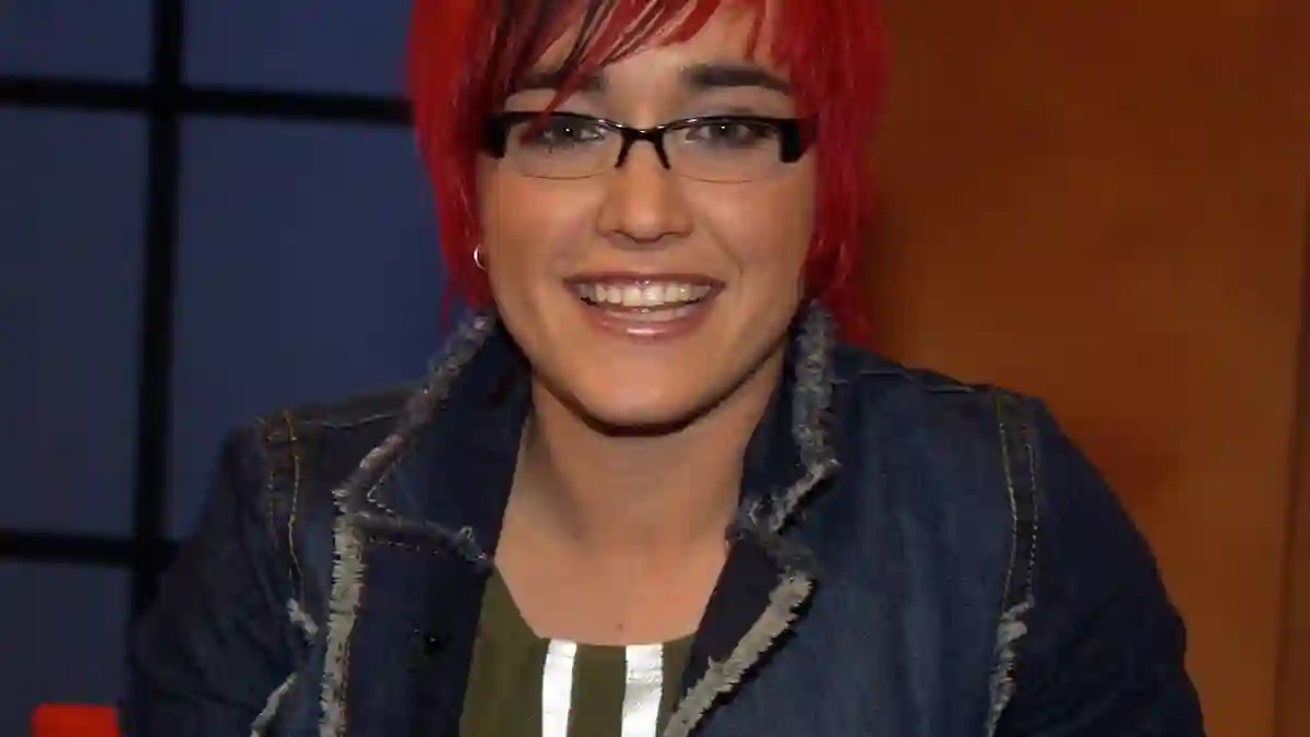 Elli Erl • Profil, Steckbrief, Bilder & News • Promipool.de