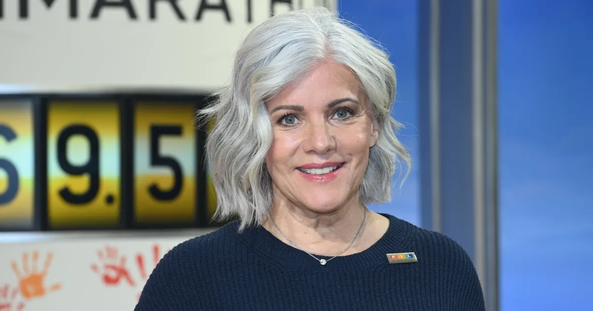 Mit 66: Birgit Schrowange heizt Fans im Bikini ein