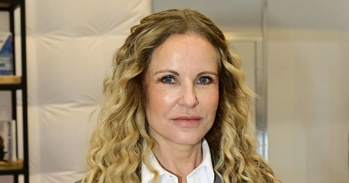 Katja Burkard: Mit 60 zeigt sie ihren Bikini-Body