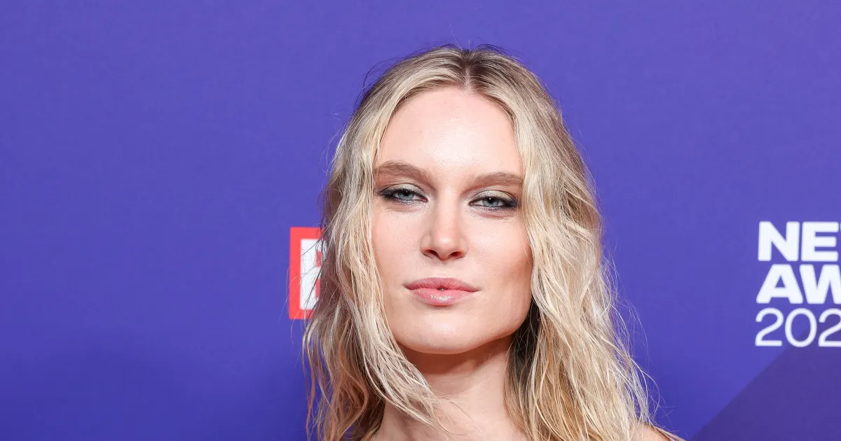 Heißer Body: GNTM-Kim im XS-Bikini im Schnee