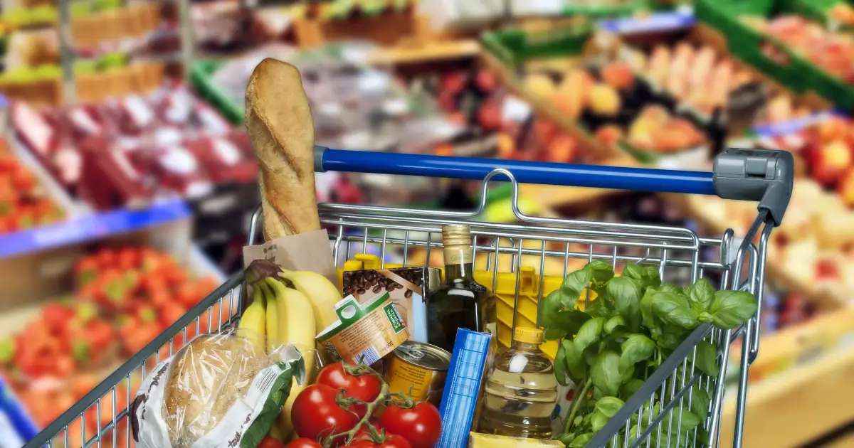 Neue Regel bei REWE? Produkt darf erst ab 9 Uhr erworben werden