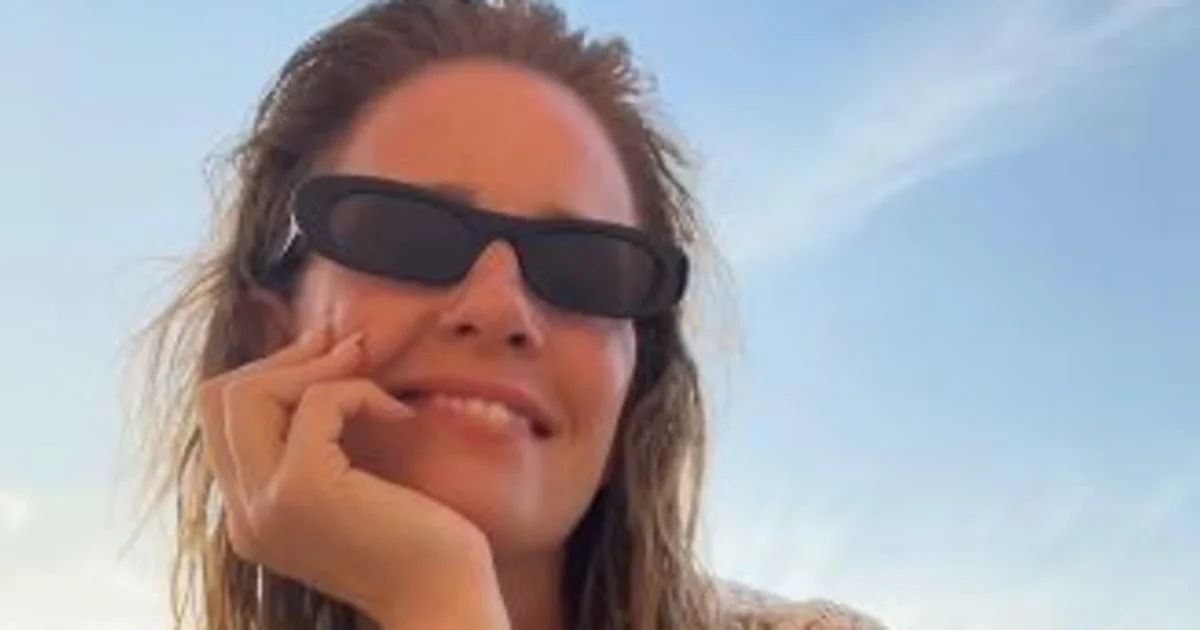Mareile Höppner im Cut-Out-Kleid – hier sieht man ihren Bikini