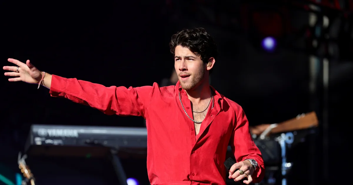 Laser-Pointer auf Nick Jonas gerichtet: Sänger bricht Auftritt ab