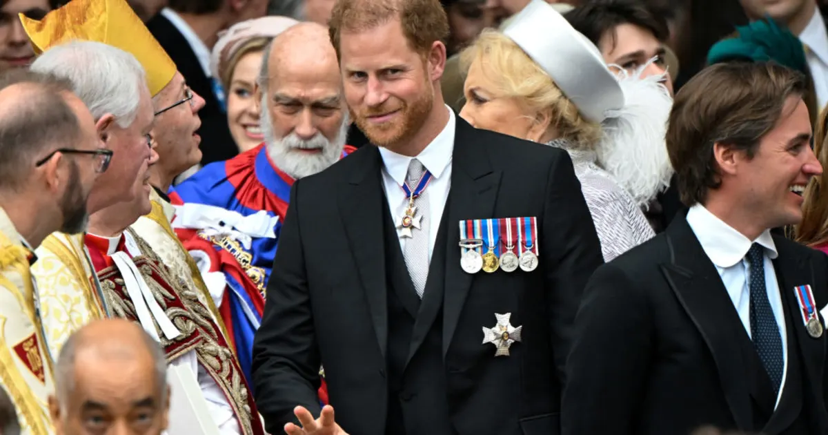 Prinz Harry: DAS konnte er bei Krönung nicht lassen