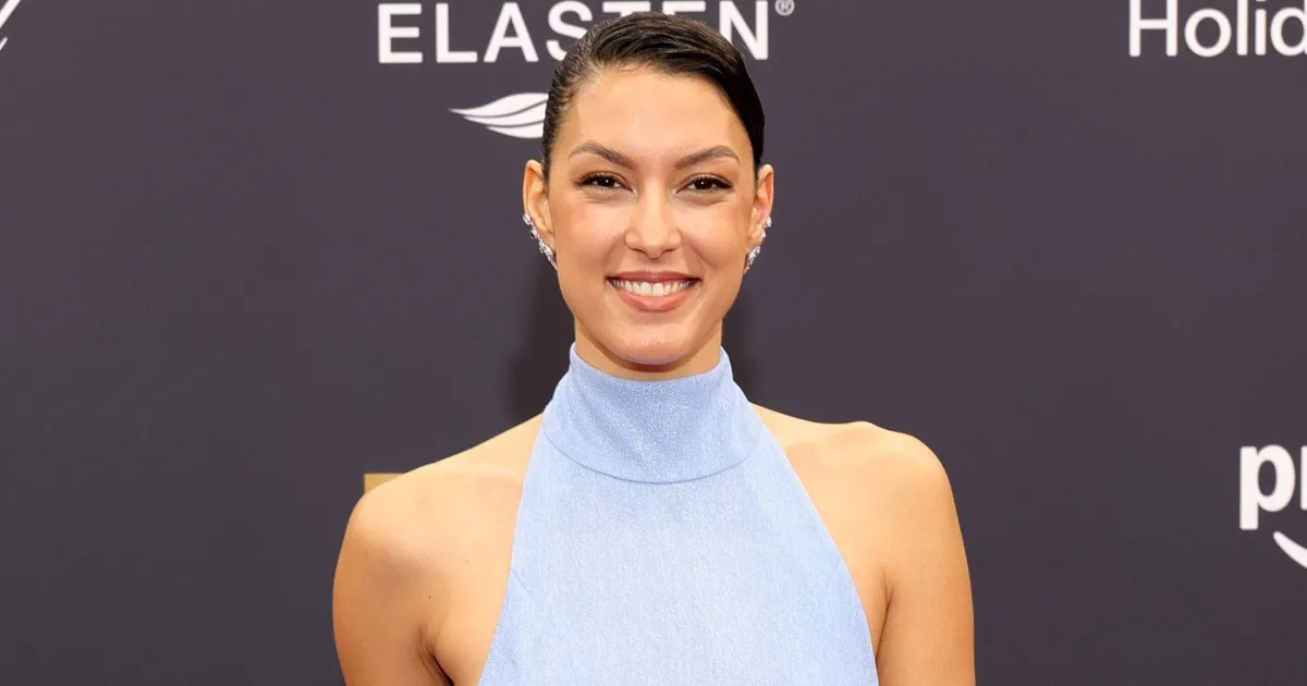 Hüllenlos unter der Dusche: Rebecca Mir mega freizügig