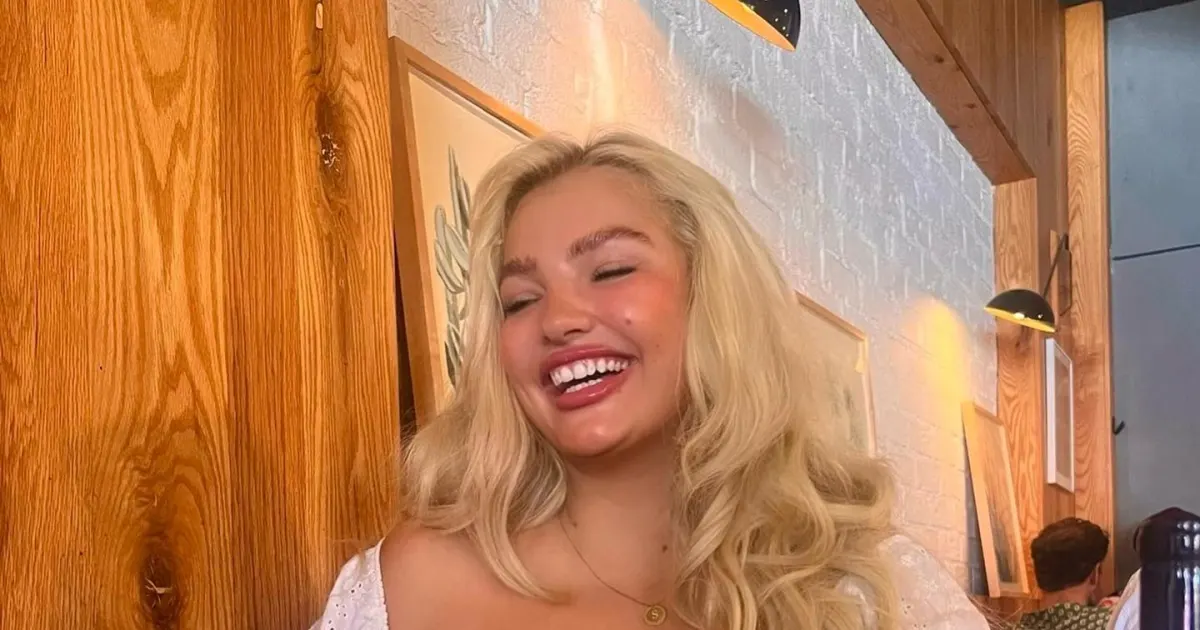 Mit XXL-Dekolleté - Sarina Nowak begeistert mit ihren Kurven