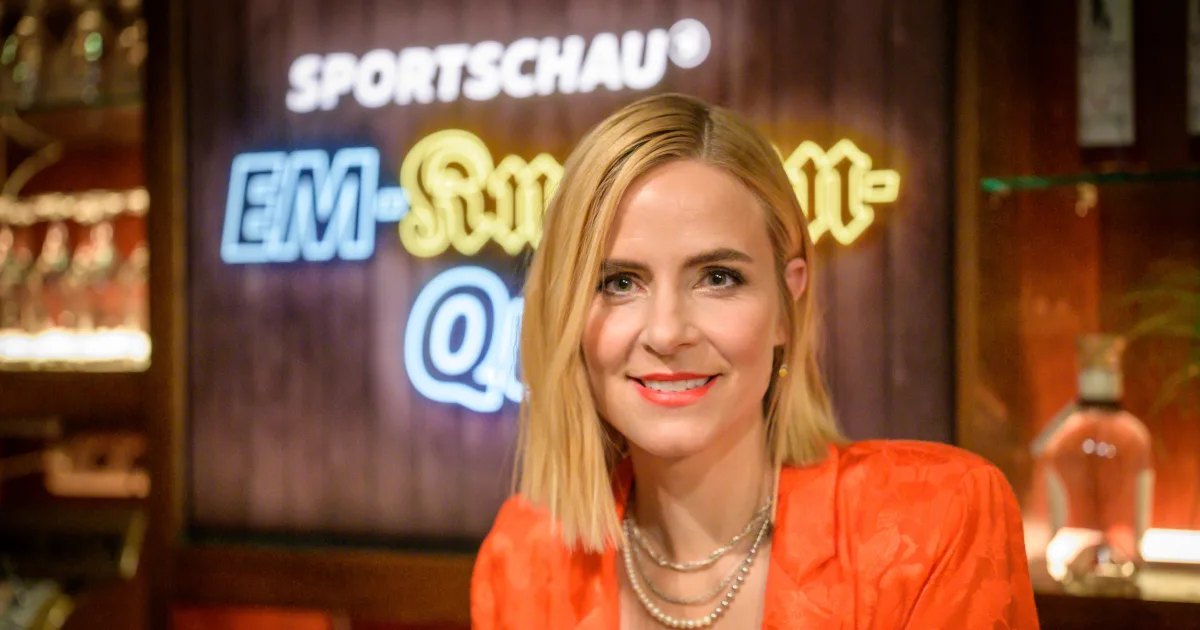 Stephanie Müller-Spirra im Bikini: Die Sport-Moderatorin sexy