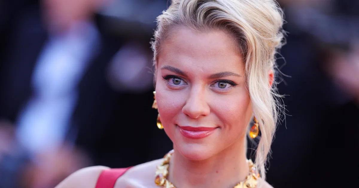 Valentina Pahde im XS-Look: Hier blitzt fast was durch