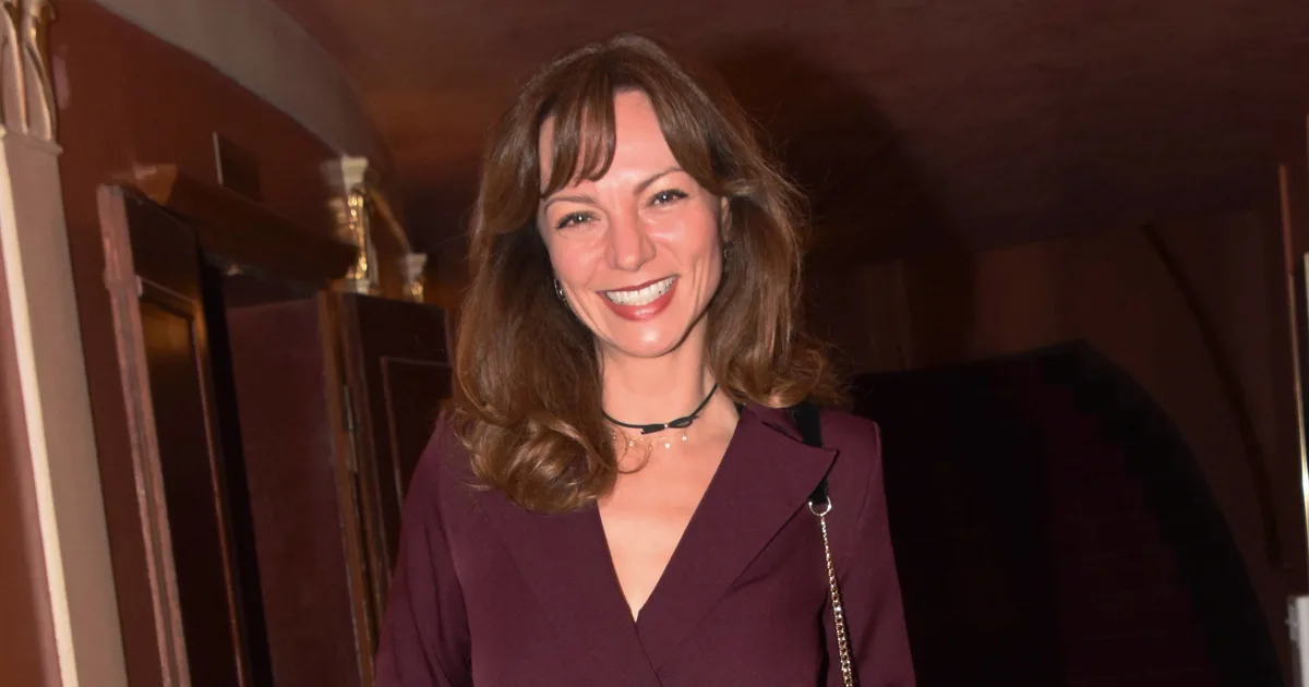 Viola Wedekind im Bikini mit XXL-Dekolleté