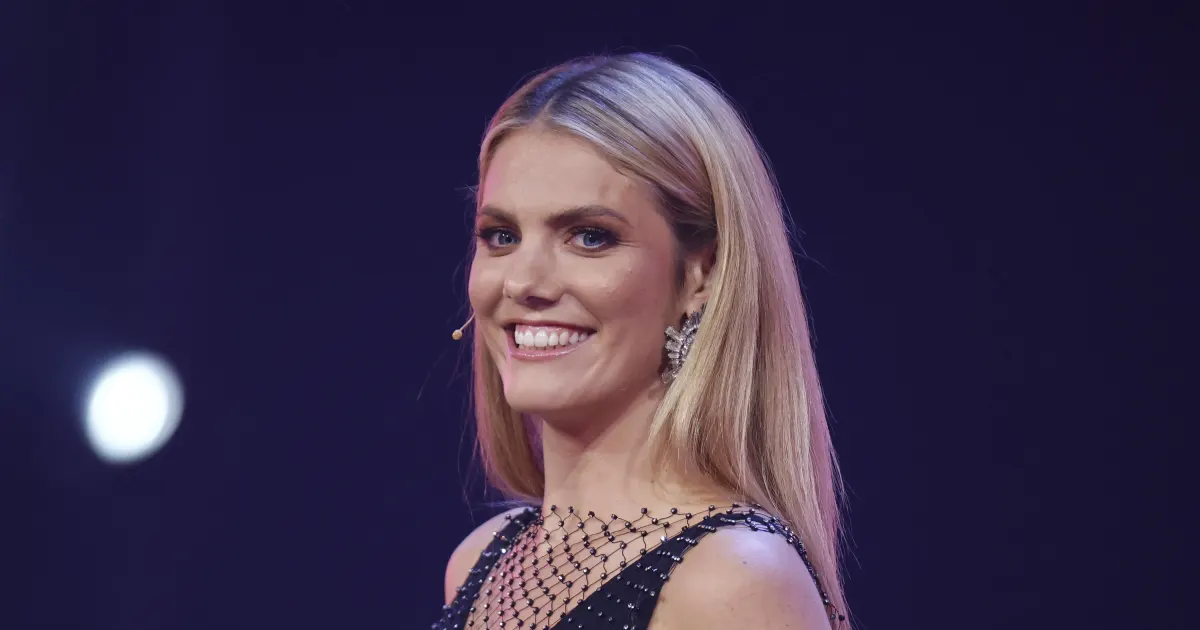 In Sportkleidung: Viviane Geppert zeigt Hammer-Body