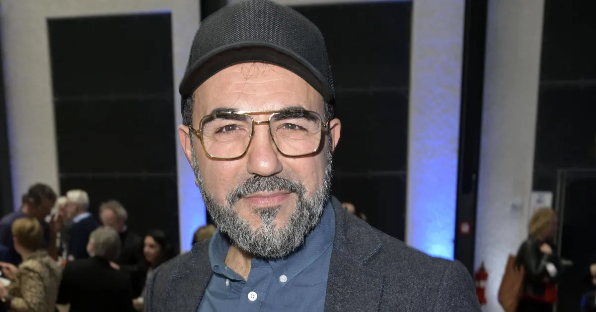 „WaPo Elbe“-Adnan Maral: Mit dieser Kult-Serie wurde er bekannt