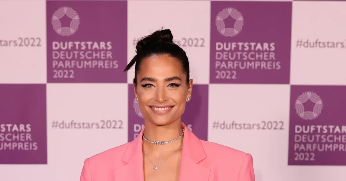 Amira Pocher ohne BH: So provokant zeigt sie sich selten