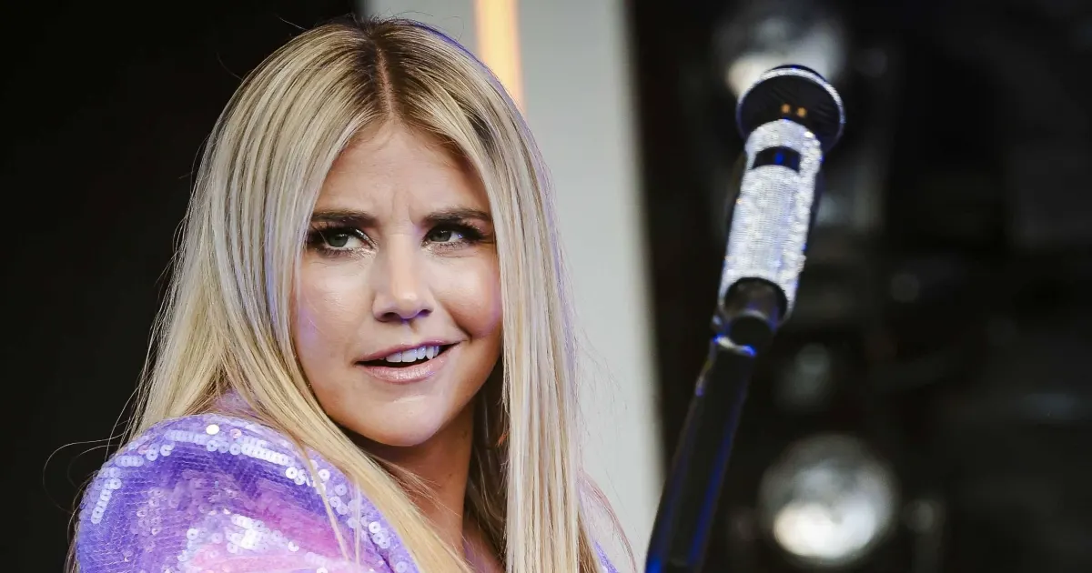 "Mega sexy Waden": Beatrice Egli zeigt ihre hübschen Beine