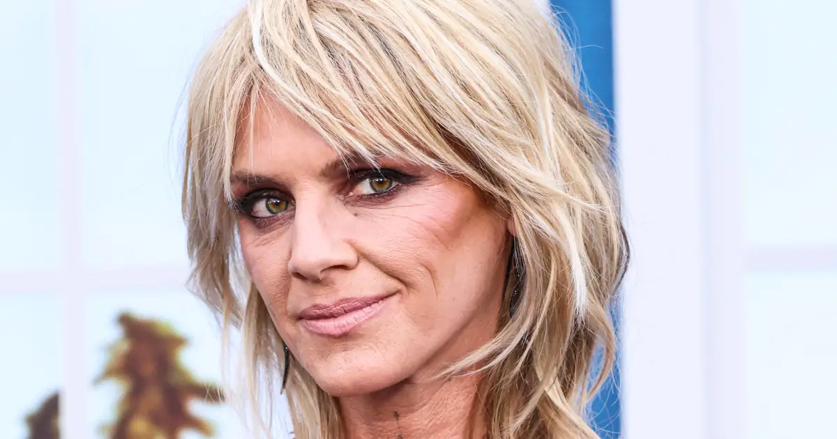 "Scrubs"-Star Eliza Coupe bei Filmpremiere nicht zu erkennen