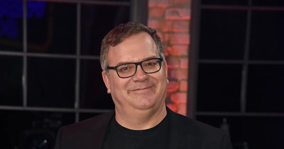 Elton: Steckbrief, News und Bilder | Promipool