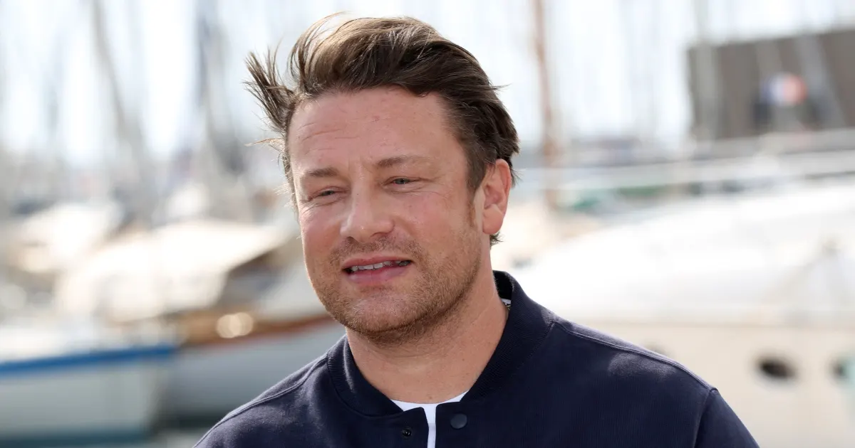 Jamie Oliver • Profil, Steckbrief, Bilder & News • Promipool.de