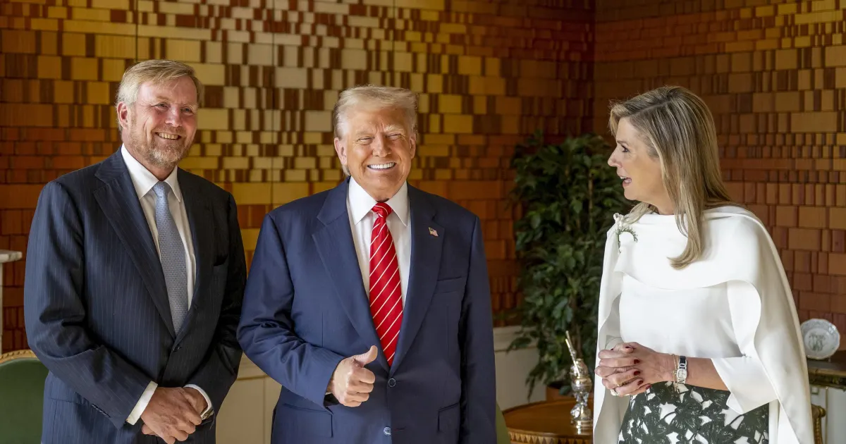 Königin Máxima imitiert Trump – neben ihm! Video geht viral