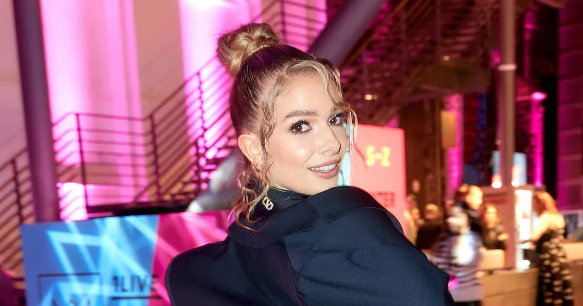 Lola Weippert posiert im Bikini – wow, diese Muskeln!