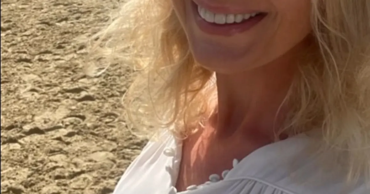 Wow! „Bares für Rares“-Susanne Steiger richtig verführerisch