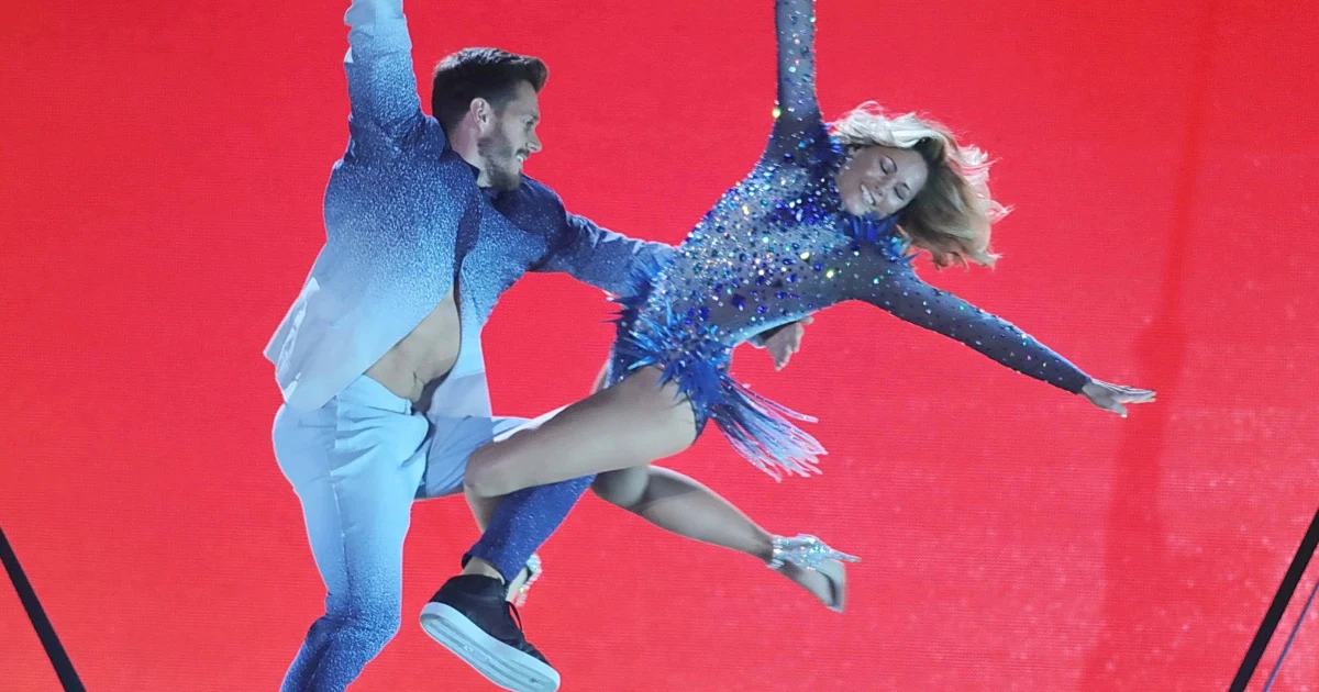 Zum Tourauftakt begeistert Helene Fischer gemeinsam mit Thomas