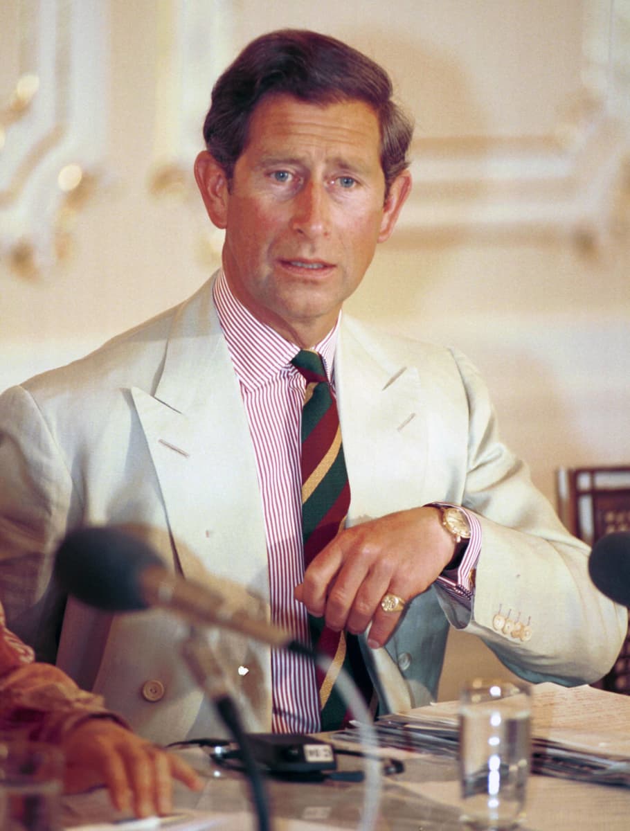 Doku zeigt: So reagierte Prinz Charles angesprochen auf seine Affäre ...