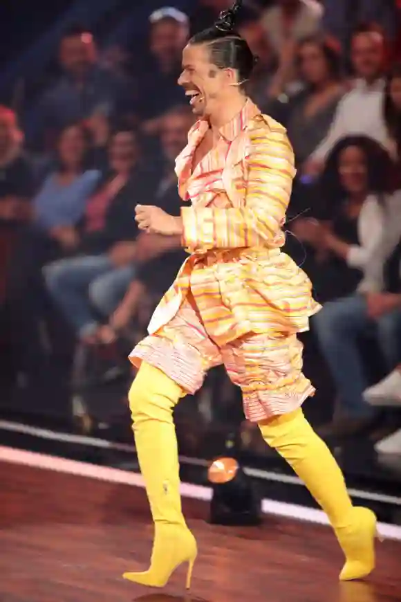 Jorge González: Seine schrillsten Looks bei „Let's Dance“