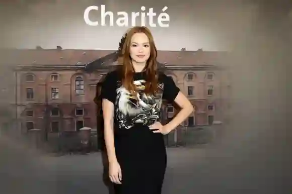 Emilia Schüle: Vom Kinderstar zur gefeierten Schauspielerin - Eine ...