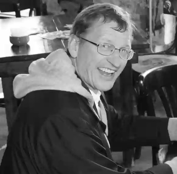 Todesfälle 2024: Promi-Fotograf Juri Reetz erstochen aufgefunden