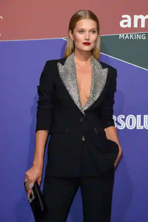 Die heißesten Looks von Toni Garrn